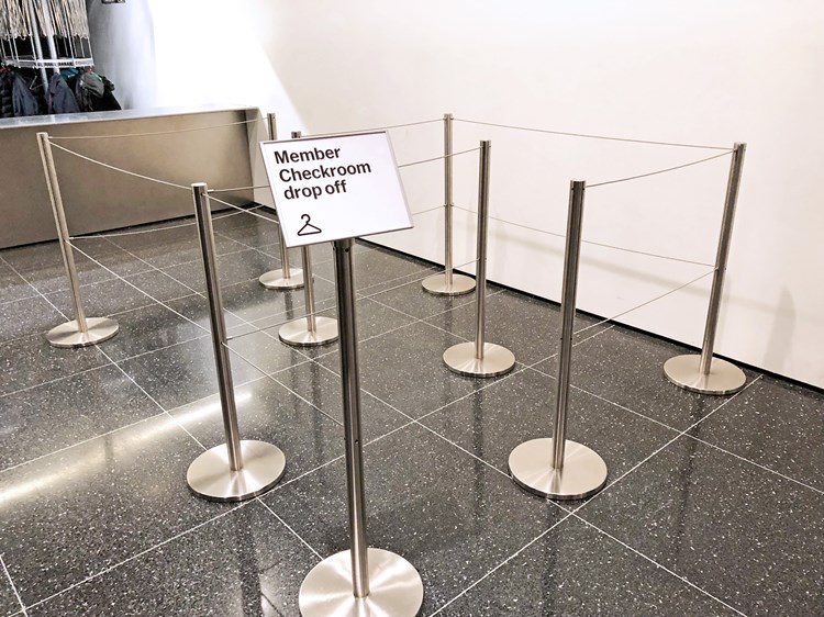 Q-Cord Retractable 39" Barrier Bundle - Shop Q-Cord